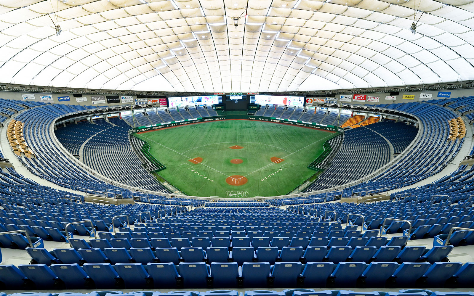 東京ドームでビジター観戦！楽しみ方とビジター席、他球団グッズは？ | BASEBALL BUZZ